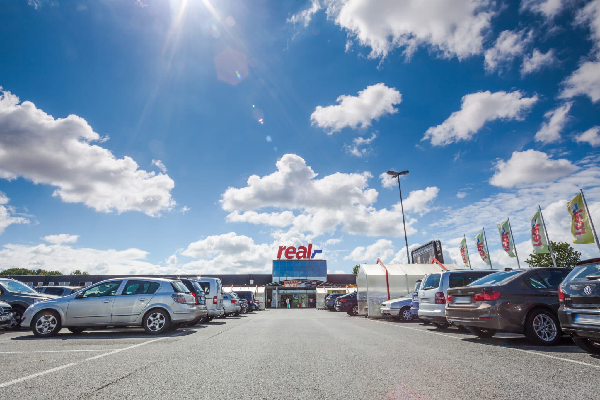 DI-Gruppe gewinnt EDEKA - Jagdfeld Real Estate